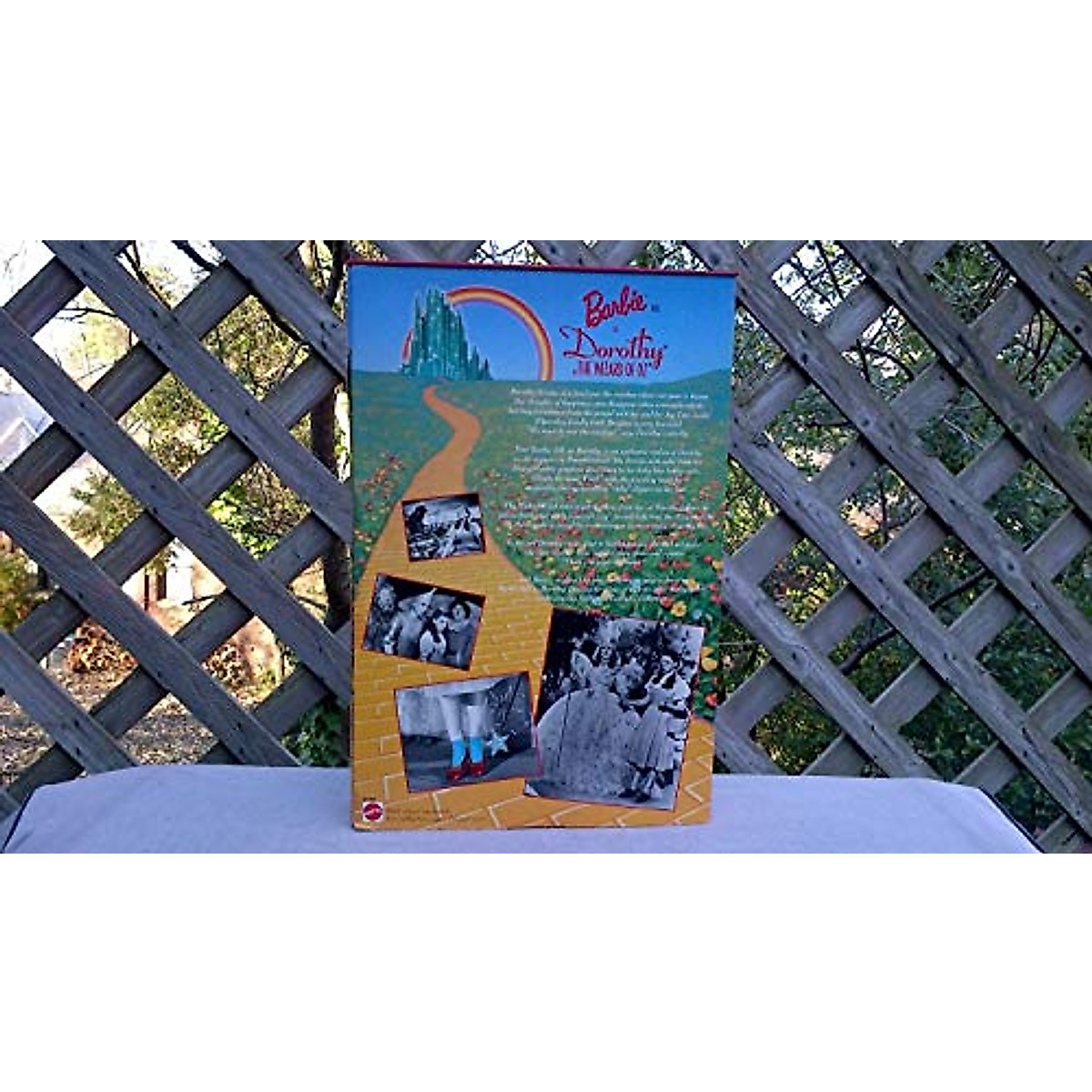 Hollywood Legends Collection, Collector Edition, 1995 Barbie Dorothy in "The Wizard of Oz" in Box, Never been Opened, Doll Stand and Hairbrush Included, Toto in Basket, Beautiful Art Work; Mattel 12701