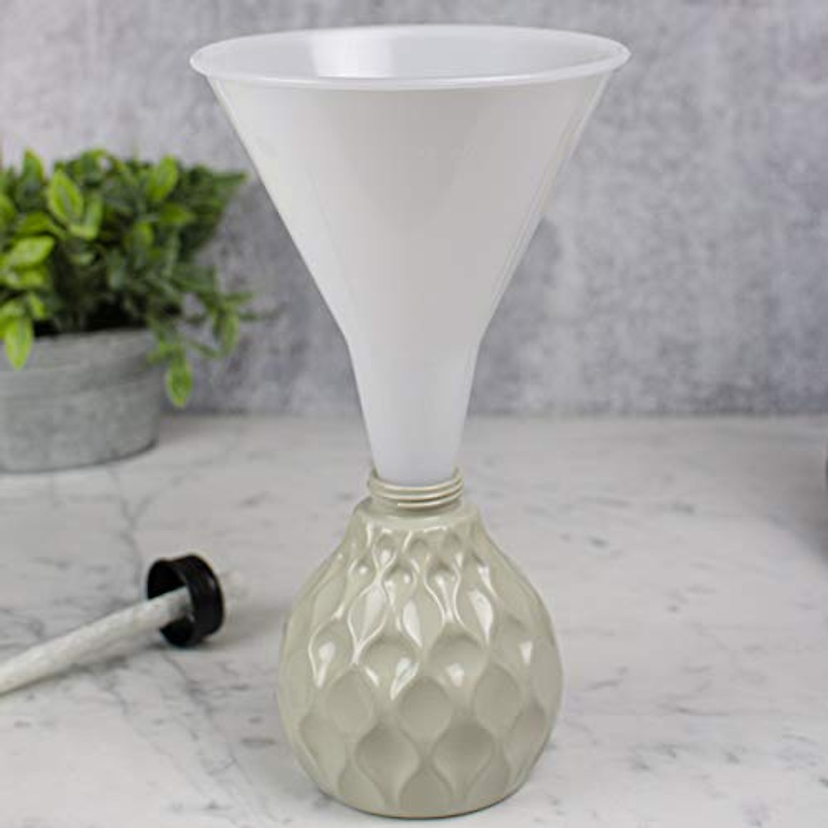 Hutzler Plastic Funnel, 32-Ounce Wide, Natural