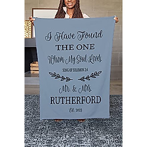 Nuda Personalized Wedding Blanket, Mr and Mrs Throw Blanket Wedding, Anniversary Blanket Gifts, Bridal Shower Gift, Valentines Day Blanket, Blanket for Christmas Couples