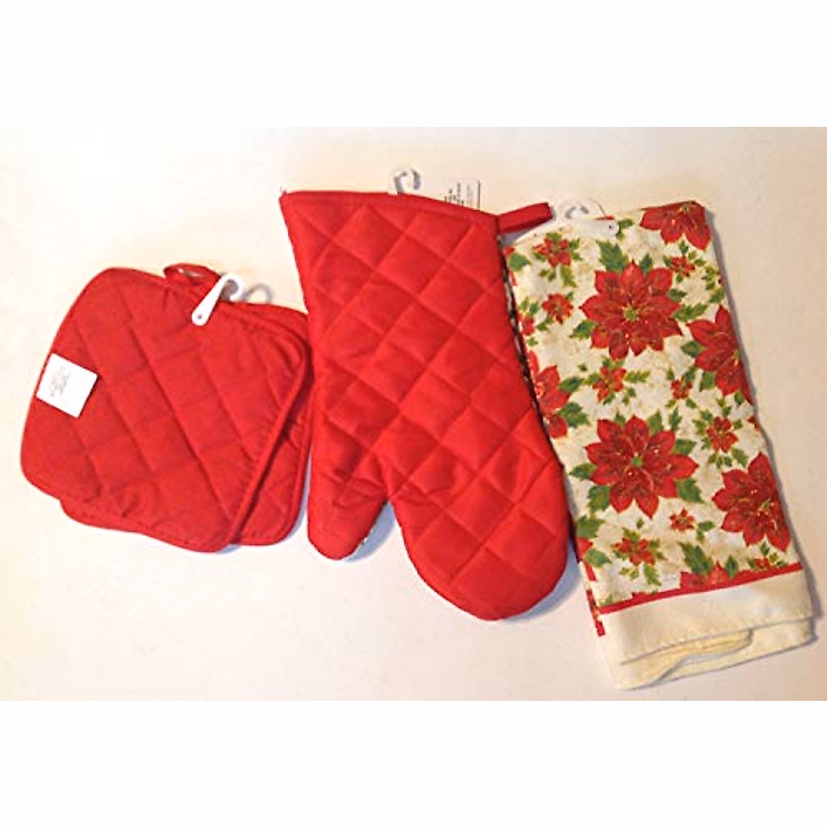 Poinsettia 5 Piece Christmas Kitchen Linen Bundle With 2 Dish Towels, 2 Potholders, and 1 Oven Mitt …