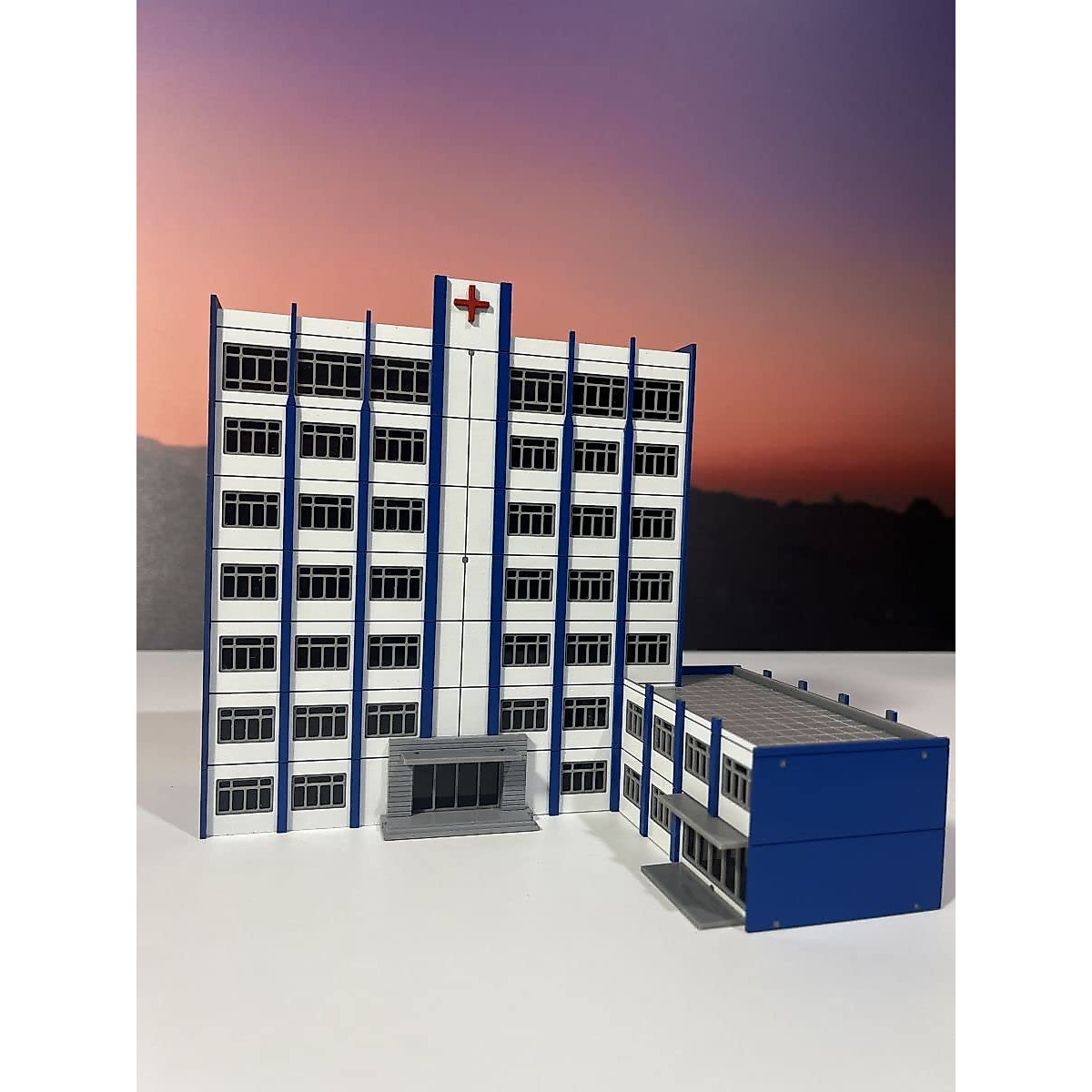 N Scale Railway Train Scene Hospital Model with Annex