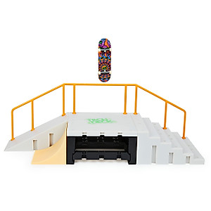 TECH DECK, Flip N’ Grind X-Connect Park Creator, Customizable and Buildable Ramp Set with Exclusive Fingerboard, Kids Toy for Boys and Girls Ages 6 and up
