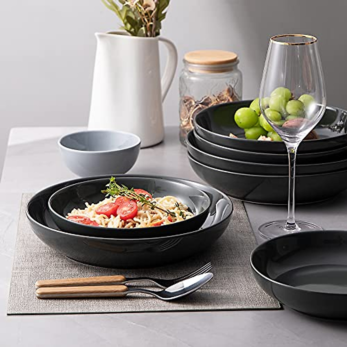 Sweejar Pasta Bowls, Ceramic Dinner Plates, 25oz Salad Serving Bowls for Soup, Dessert, Pizza, Fruit, Steak, Microwave Dishwasher Safe, Set of 4 （Green）