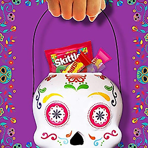 SKITTLES, STARBURST Original, STARBURST Fave Reds, & LIFE SAVERS Gummies Halloween Candy Mix, 44.07 oz. 150-Piece Bag