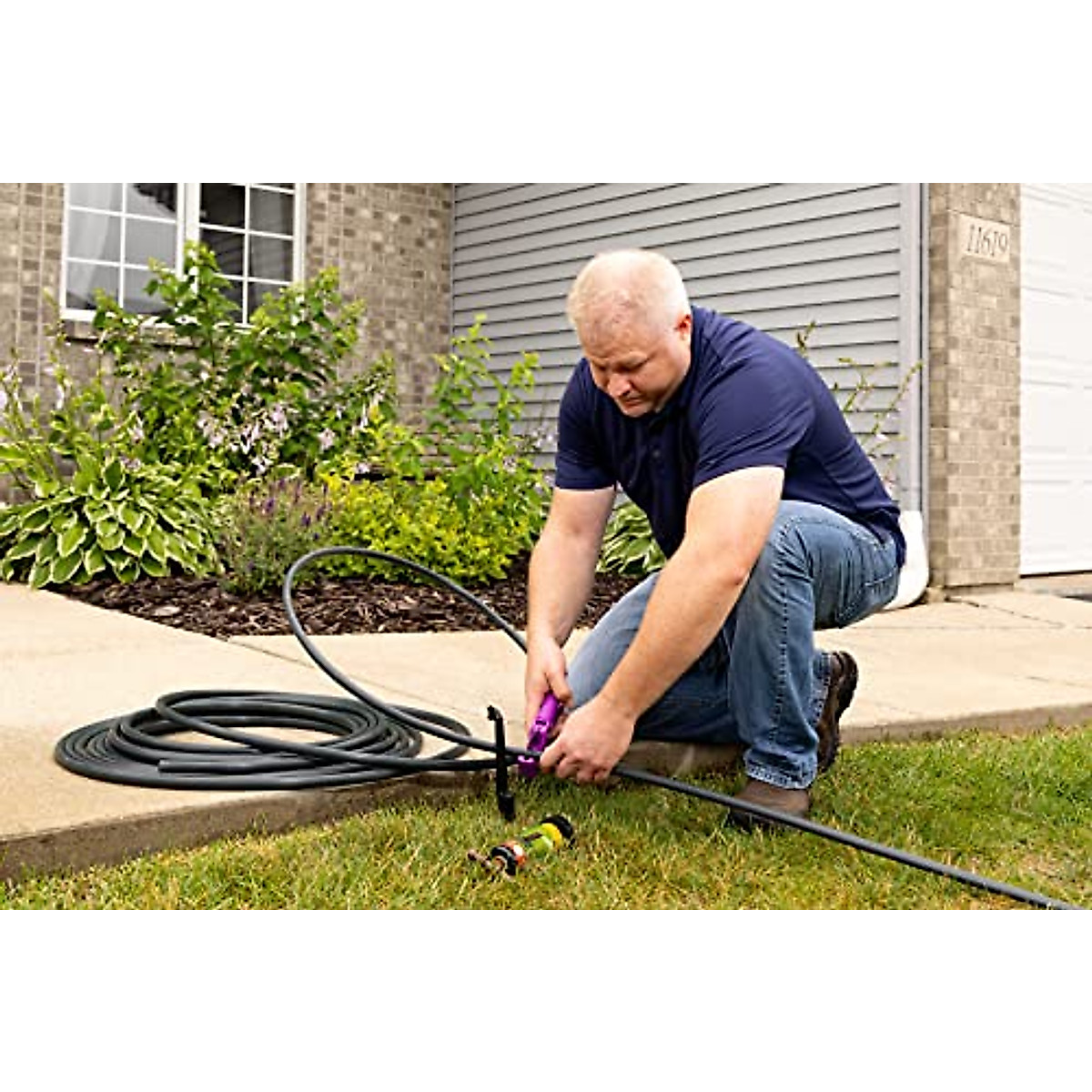 Rain Bird 32HE In-Ground Pro Rotor Pop-up Sprinkler System Kit with Click-N-Go Garden Hose Connection