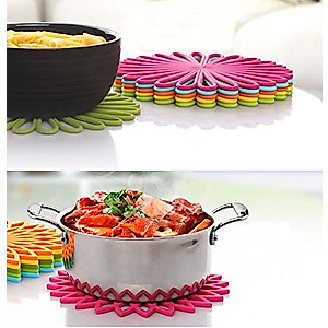 ME.FAN Silicone Trivet - Trivet Mat - Kitchen Hot Pads for Pots/Hot Dish Insulated Teapot Trivet Flexible Durable Non Slip Large Coasters 3 Set Yellow, Diameter: 7.87"
