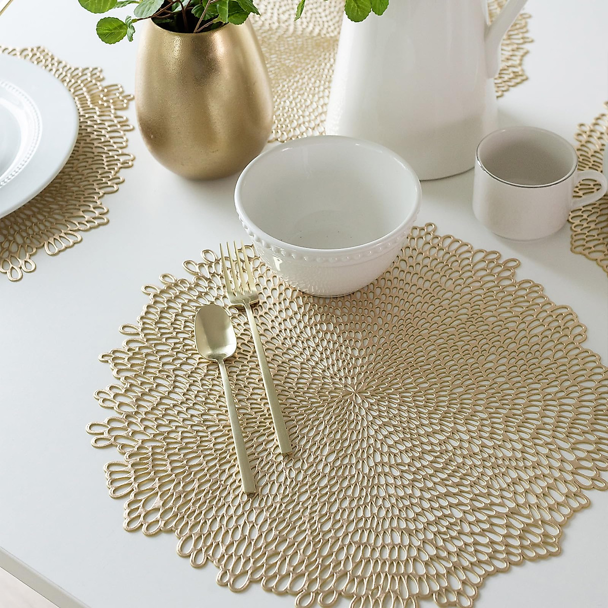 Benson Mills Bloom Pressed Vinyl Placemat Set of 4, Kitchen and Dining Table Mats, Special Occasion, Wedding, Everyday, Holiday Table Décor (15.5" Round, Set of 4, Gold)