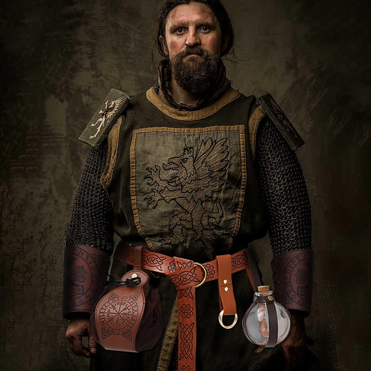 Toulite 6 Pcs Halloween Renaissance Costume Accessories Includes Leather Arm Guards Medieval Viking Belt Potion Bottle with Cork Medieval Bag and Skirt Hike for Men Women Ren Faire Cosplay, Brown