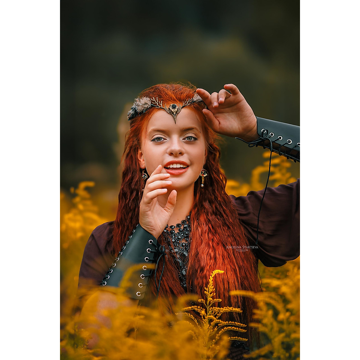 MOSTORY Brown Feather Witch Crown - Handmade Gothic Headpiece Elf Moon Cirlet with Crow Skull Dark Tiara for Women Witch Aesthetic Renaissance Halloween Cosplay Goth Wedding