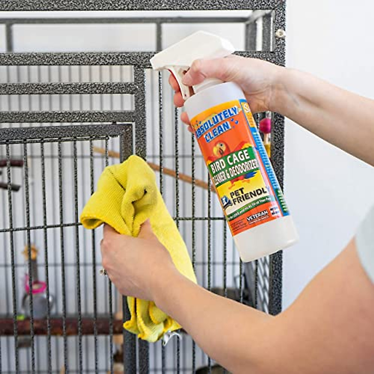 Absolutely Clean Amazing Bird Cage Cleaner and Deodorizer - Just Spray/Wipe - Safely & Easily Removes Bird Messes Quickly and Easily - Made in The US (16 Fl Oz (Pack of 2))