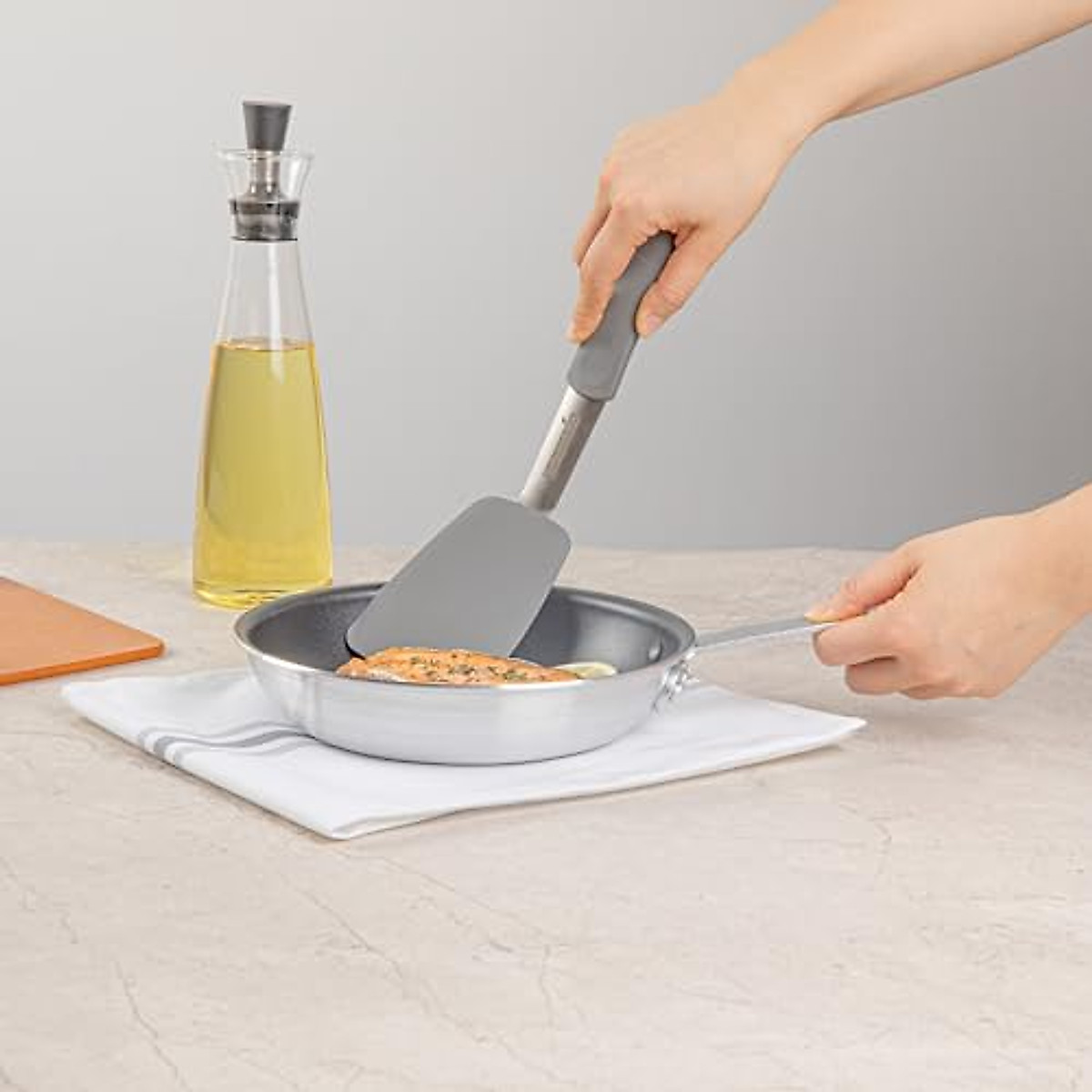 Restaurantware Met Lux 9 Inch Fry Pans, Set Of 6 No-Stick Frying Pans - Induction-Ready, Triple-Riveted, Black Aluminum Cooking Skillets, Durable, For Searing, Sautéing, And Browning Food