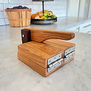 Central Coast Woodworks - Hardwood Tortilla Press (6")