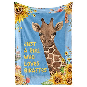 InnoBeta Giraffe Gifts Throw Blanket for Women, Girls, Flannel Plush Bed Blankets, Presents for Giraffe Lovers, Mom, Daughter, Grandma, Wife, Friends, Birthday, Anniversary, Christmas (50"x 65")