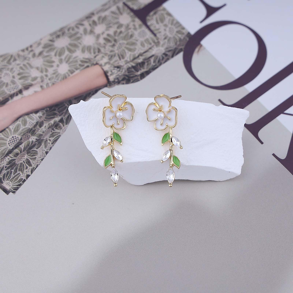 Sttiafay Vintage Pearl Flower Earrings Crystal Leaf Drop Earrings Gold Pearl Stud Earrings White Enamel Flower Earrings Jewelry for Women and Girls