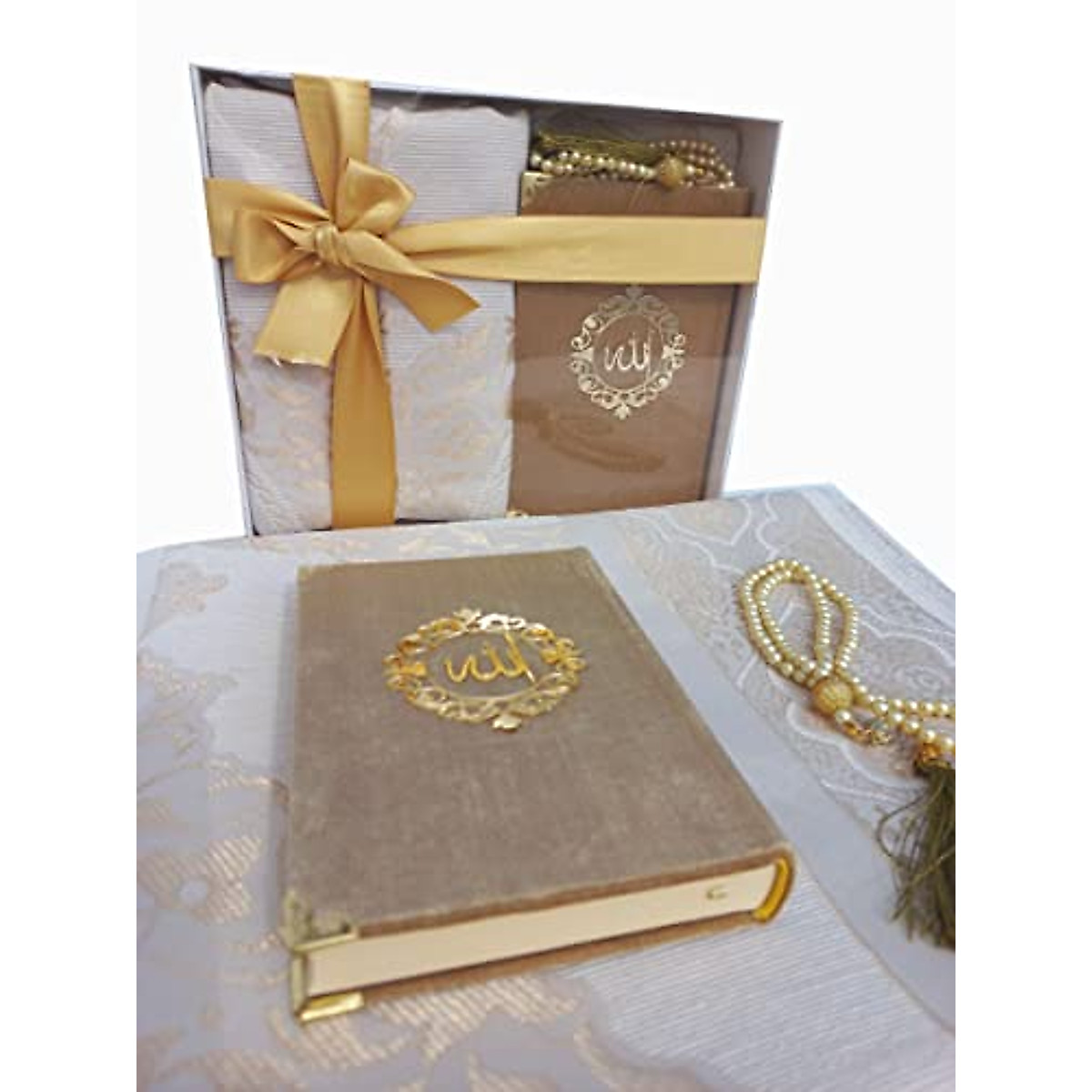 Full Quran Prayer Rug Gift Set, Arabic Velvet Covered Quran (Size: 6.70 x 4.70 İnc / 17 x 12 cm) and Beads I Perfect Islamic Gift for Men&Women | Prayer Mat| Holy Quran (Gold), S1