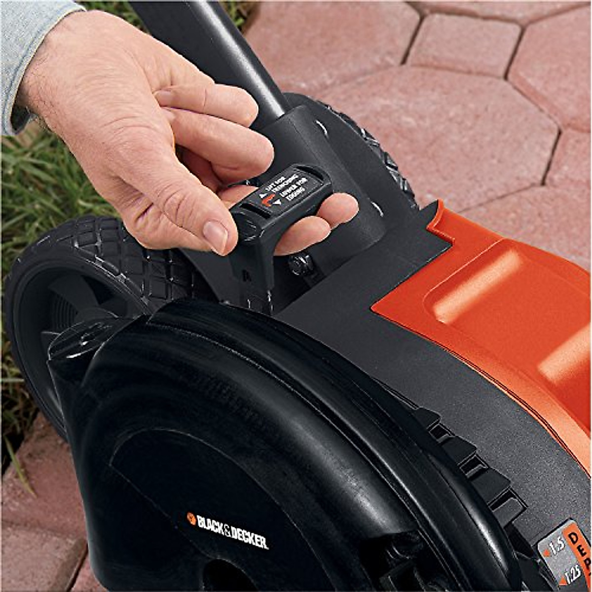 BLACK+DECKER 2-in-1 String Trimmer / Edger and Trencher, 12 -Amp (LE760FF)