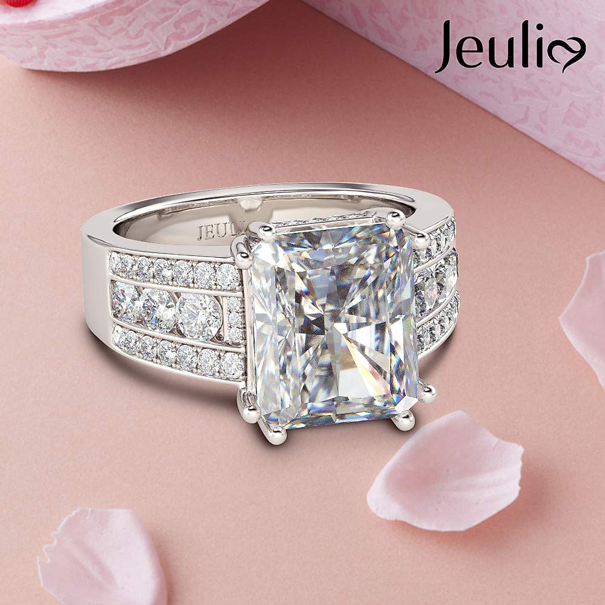 Jeulia 1.5 Carat Radiant Cut Engagement Rings for Women Sterling Silver Solitaire Cubic Zirconia Wedding Rings Anniversary Promise Romantic Gift (8.5)