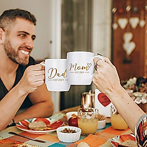 Mom and Dad Mug Set Est 2021, New Mom and Dad Gifts, New Parents Gifts, Mom and Dad Gift Set for New and Expecting Parents to Be, New Pregnancy Announcement Gifts, Gold Printed 12Oz White
