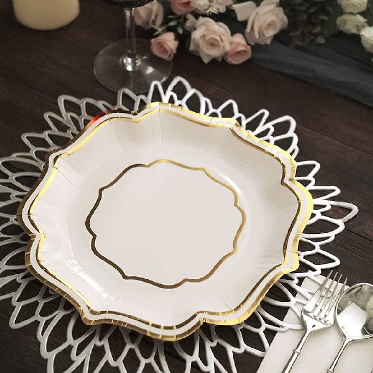 Tableclothsfactory 25 Pack | White/Gold 10" Scallop Rim Dinner Party Paper Plates, Disposable Plates - 300 GSM