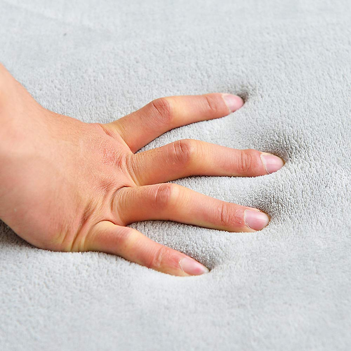 Loartee Nursery Rug Coral Velvet Crawling Rugs Mat Area Rugs Play Crawling Mat(4'9"x4'9", Gray) for Toddler Children Play Mat Yoga Mat Exercise Pads Carpet