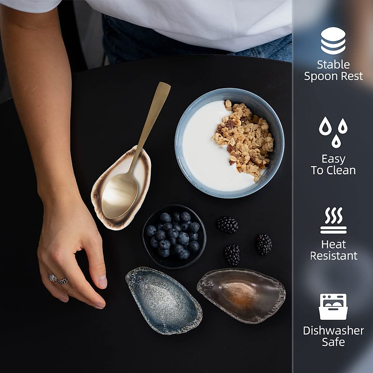 LINXUXIE Ceramic Spoon Rest for Stove Top, 3 PCS Shell-Shaped Stable Glaze Sauce Tray Fruits Dish Porcelain Utensil Spoon Holder for Kitchen Counter Dining Table Decor Easy Clean (NO.1)