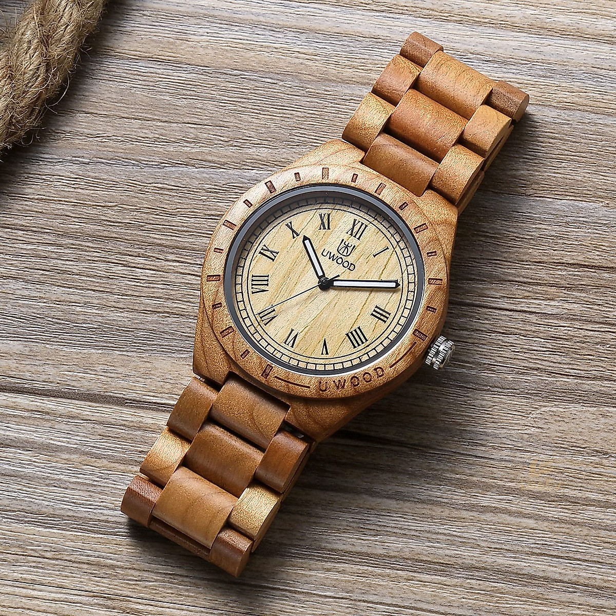 LeeEv Mens Light Weight Unique Wood Watch, Uwood Series Handmade Sandalwood Analog Quartz Vintage Roman Number Natural Wooden Wristwatch