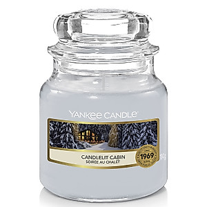 Yankee Candle Small Jar Scented Candle, Candlelit Cabin, Alpine Christmas Collection, Up to 30 Hours Burn Time