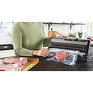 FoodSaver Vacuum Sealer Machine and Express Vacuum Seal Bag Maker with Sealer Bags and Roll and Hendheld Vacuum Sealer for Airtight Food Storage and Sous Vide, Black