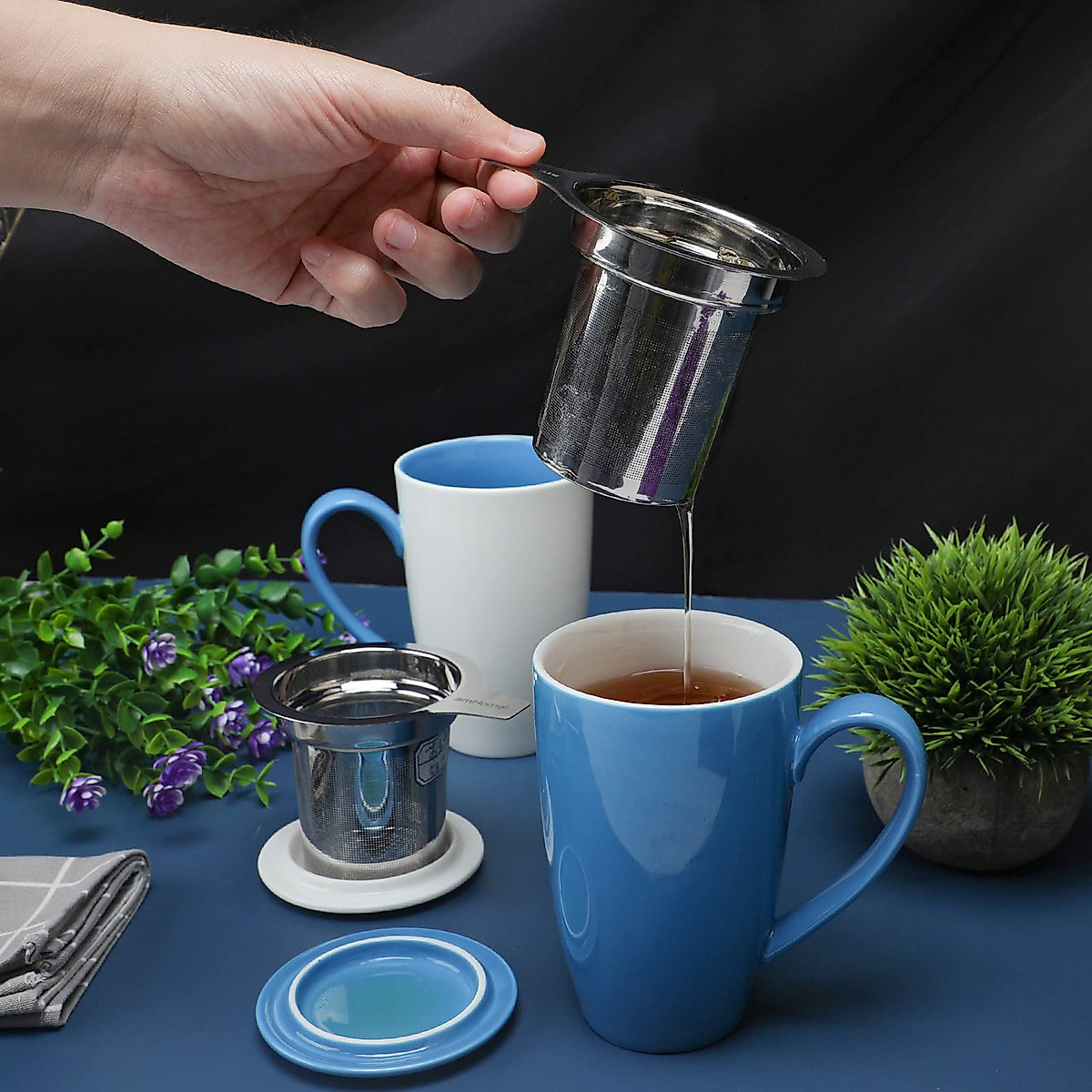 amhomel Porcelain Tea Mug with Infuser and Lid, 16 Ounce Ceramic Tea Cup for Loose Leaf, Coffee, Cocoa and Milk, Tea Gift for Tea Lovers, Set of 2(Blue and White)