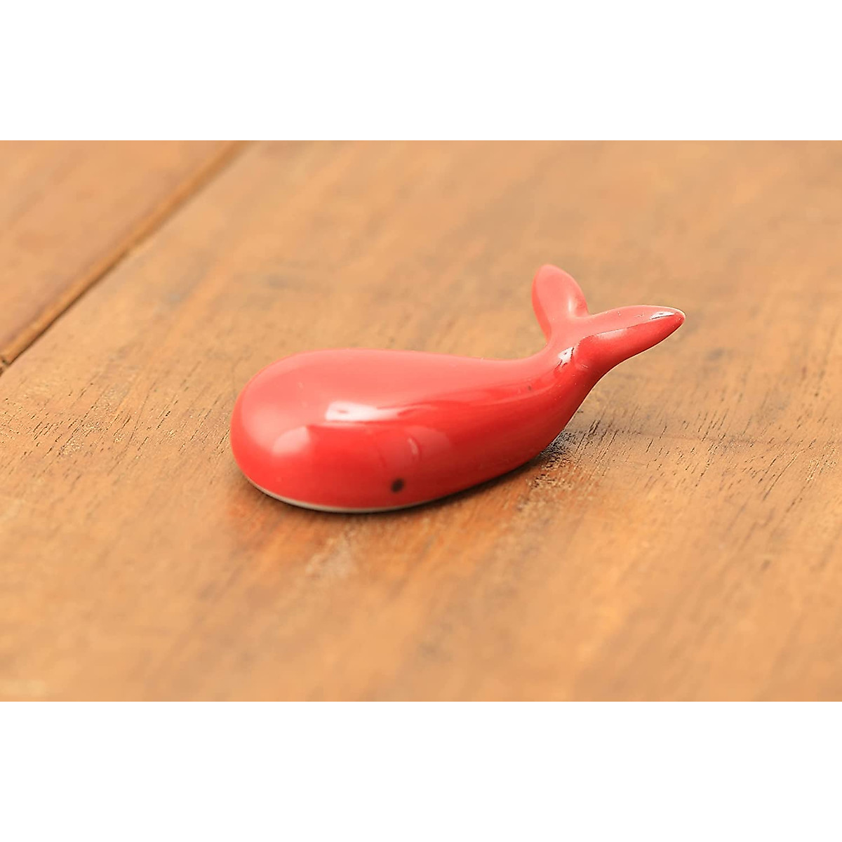 Hamamotou, 29-24 Chopsticks Holder, Colored Glazed Whale, Red, Set of 2, Approx. 0.9 x 0.9 x 0.5 inches (2.2 x 2.2 x 1.2 cm)