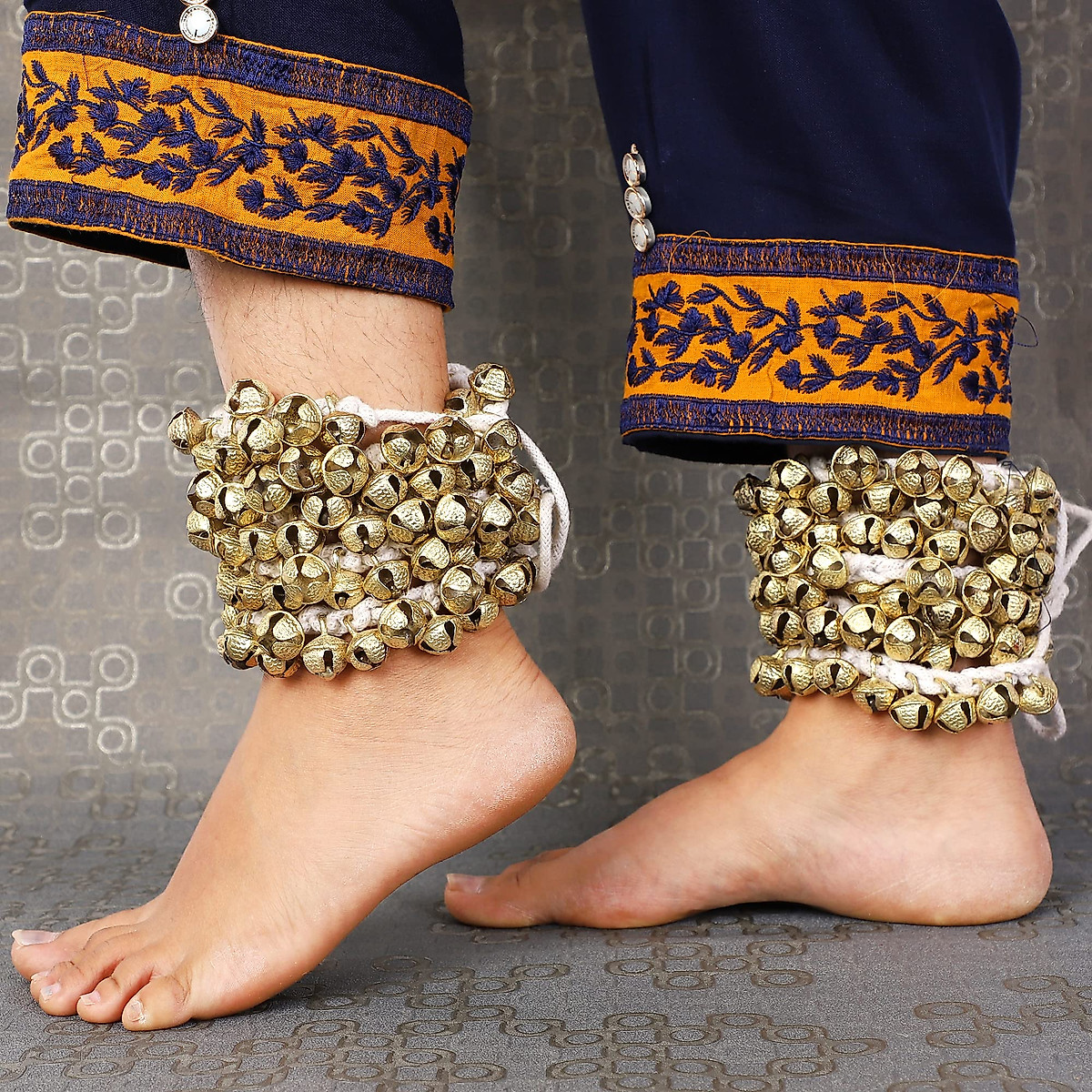 Wonderlist Handicrafts Indian Classical Kathak Ghungroo Pair 16 No. Big Bells Tied with Cotton Cord For Anklet Musical Instrument From India Dance Accessories (100 * 100)