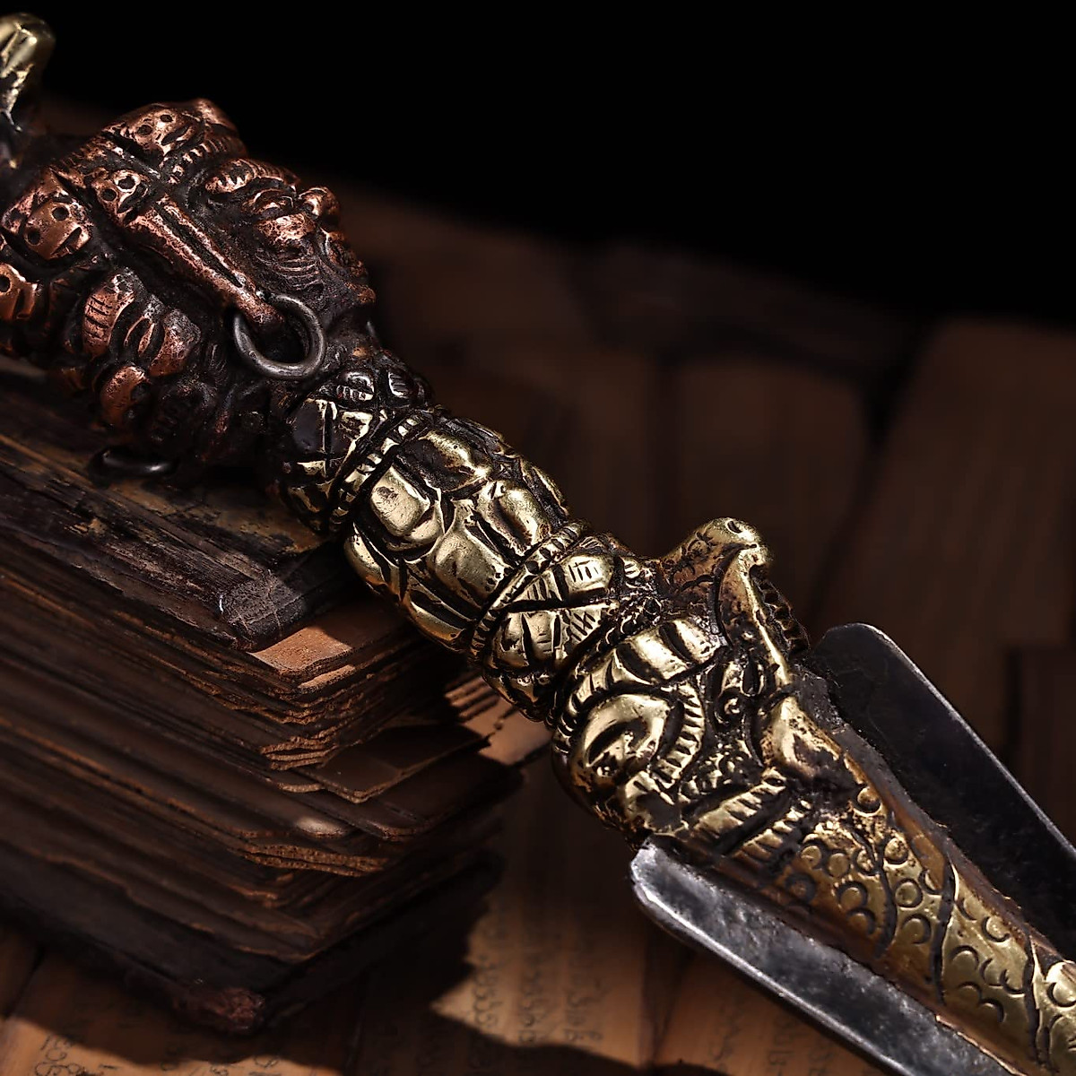 8" Tibetan Temple Collection Old Bronze Horse Head Mahakala Head Skull Head Dorje Vajra Phurpa Tiantie tip Town House Exorcism