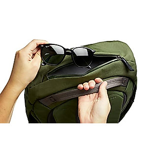 Bellroy Venture Backpack (22L laptop backpack) - Ranger Green