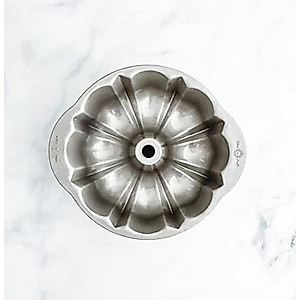 USA Pan Bakeware Nonstick Fluted Tube Cake Pan, Aluminized Steel 10-Inch