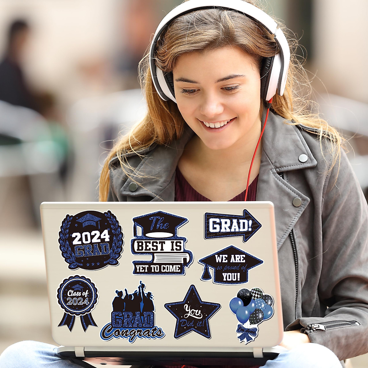 2024 Graduation Car Magnet Decoration 25Pcs, Magnetic Congrats Grad 2024 Refrigerator Garage Door Stickers, Class of 2024 Graduation Car Magnet Decal for Parade Decor Graduation Party Supplies (Blue)