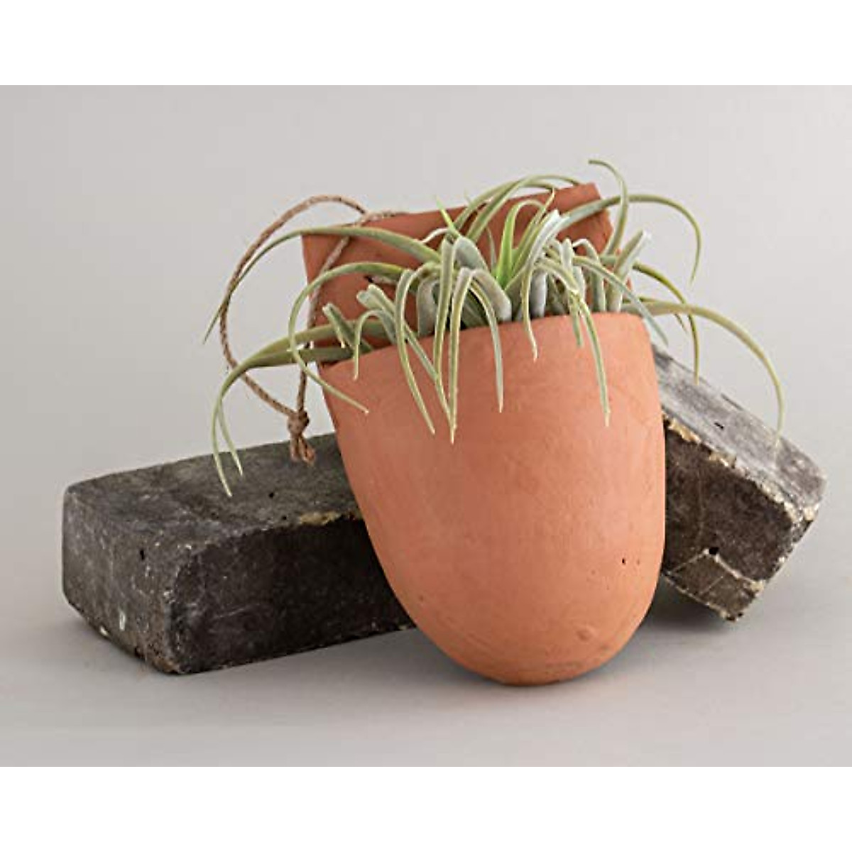 Foreside Home & Garden Terracotta Hanging Wall Storage Pocket with Jute Hanger