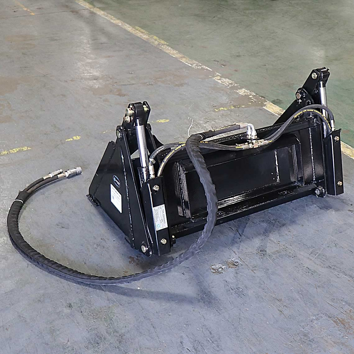 Titan Attachments 4-in-1 Combo Mini Skid Steer Bucket 42" V2 Cutting Edge