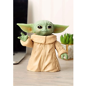 STAR WARS The Child Toy The Mandalorian 6.5-Inch Posable Action Figure, Toys for Kids Ages 4 and Up