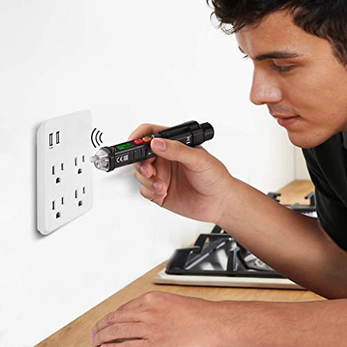 Non-Contact AC Voltage Tester with Adjustable Sensitivity, LCD Display