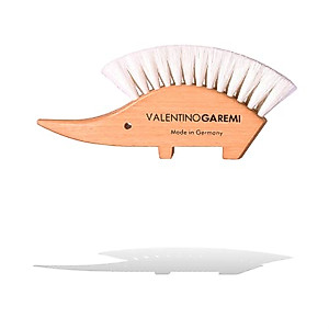 Valentino Garemi Dust Brush – Real Goat Hair – Hedgehog Shape Cleaning Office Desk Computer Keyboard Laptop Screen – Clean Remove Eliminate Lint Powder – Made in Germany