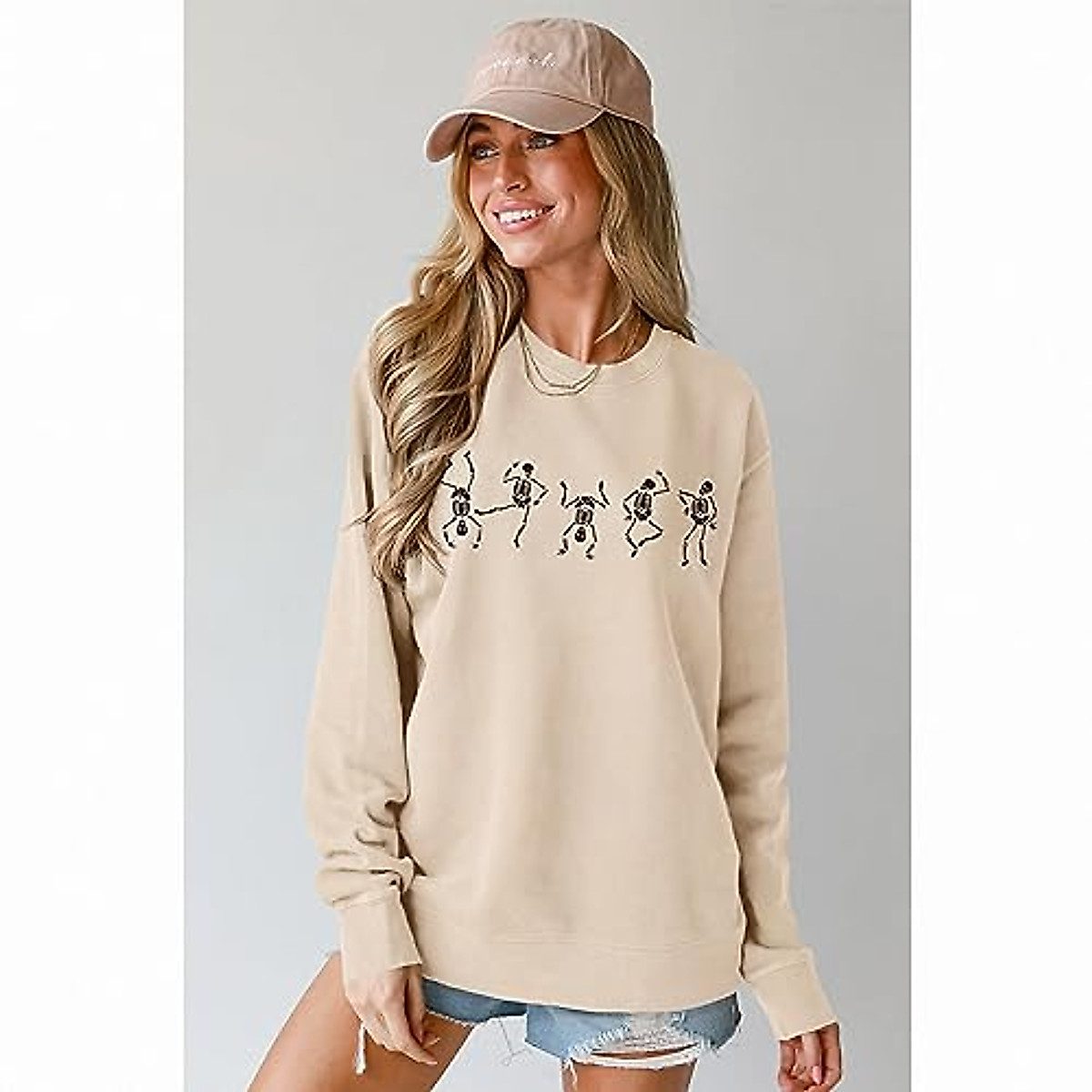 SOFEON Women Halloween Dancing Skeleton Sweatshirt Horror Skull Graphic Crewneck Sweatshirt Spooky Season Pullover Tops(Beige,X-Large)