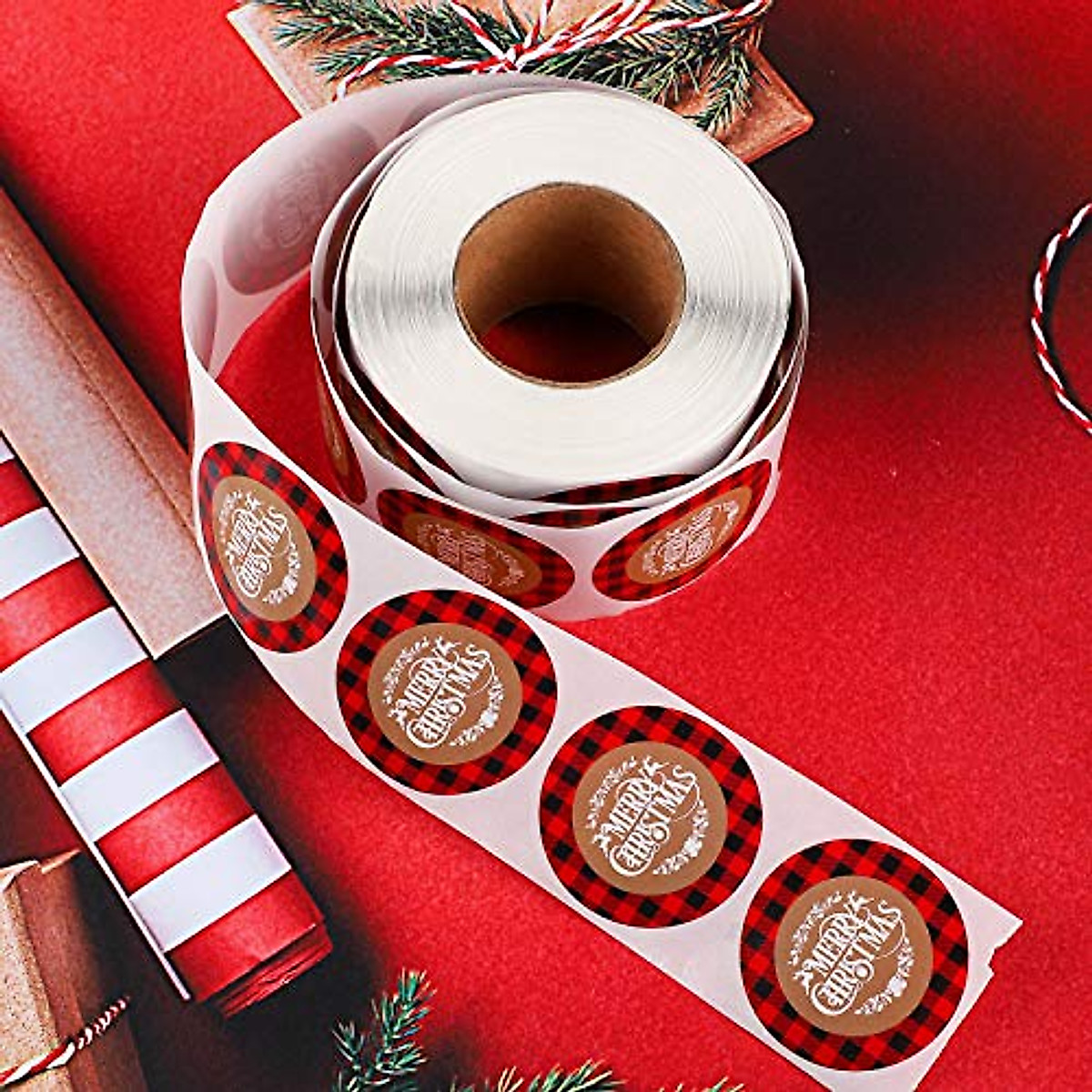 Ruisita 600 Pieces Merry Christmas Stickers Buffalo Plaid Self Adhesive Seals Labels Holiday Seals Stickers for Christmas Favor Gift Cards Envelopes Seals