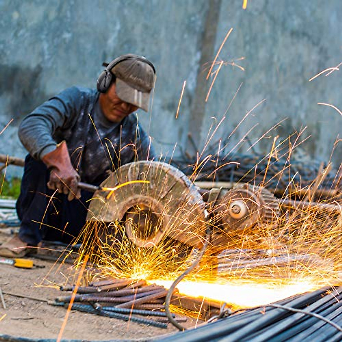 CHAMPS Noise Reduction Safety Ear Muffs, Shooting Hearing Protection Ear Muffs, Adjustable Headband, NRR 29dB for Shooting Hunting [Included Carrying Bag]