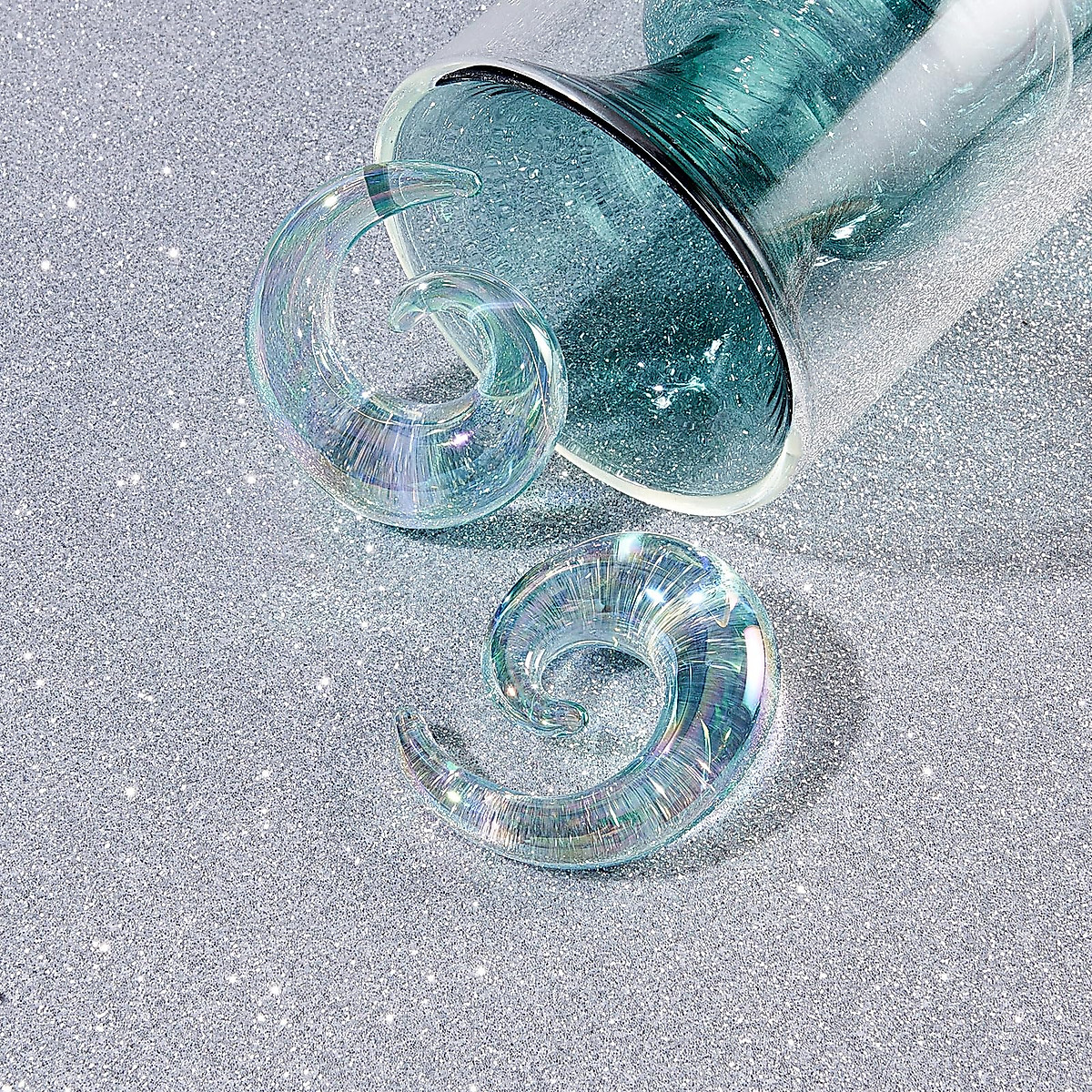 Oyaface 2 PCS Glass Ear Tapers Plugs 0G(8MM) Clear Handmade Hanger Gauges Piercing Jewelry Spiral Shaped