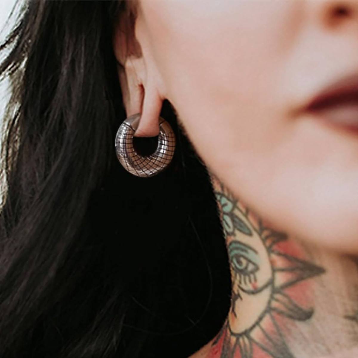 LADEMAYH 2 Pairs Set Stainless Steel 2g Hoop and 00 Gauges for Women, Silver 00g Plugs Gauges for Ears, Ear Stretching Expander Gauges Body Jewelry