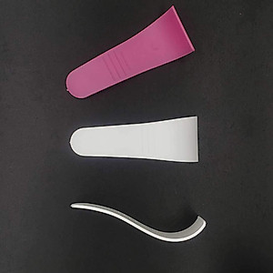 30Pcs Hair Wax Cleansing Spatulas Mask Scraper Plastic Makeup Sticks Depilatory Creams Hair Waxing Removal Beauty Tools (White and Pink)