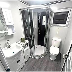 Portable Expandable Prefab House for Hotels, Offices, and More - Versatile Plastic Construction - Ideal for Villas, Warehouses, and Workshops (20FT)