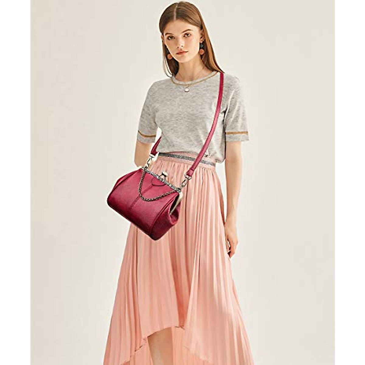 Segater Women Small Retro Kiss Lock Handbag and Purses PU Leather Hollow Tote Shoulder Bag Satchels with Chain Burgundy