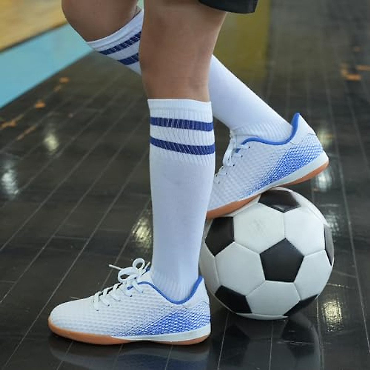 Hawkwell Unisex-Child Athletic Lace Up Boys Girls Indoor Trainer Soccer Shoe (Toddler/Little Kid/Big Kid), White PU, 2 M US