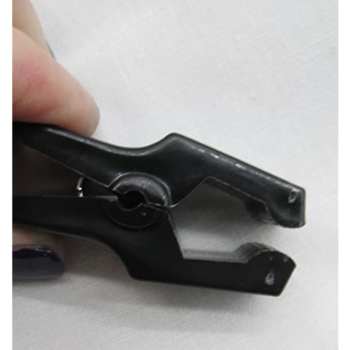 NAHANCO HC101 2" Plastic Hercules Clips, Black (Pack of 100)